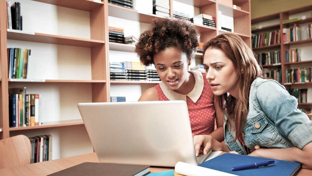 Starting a business as a minor: a checklist | KVK